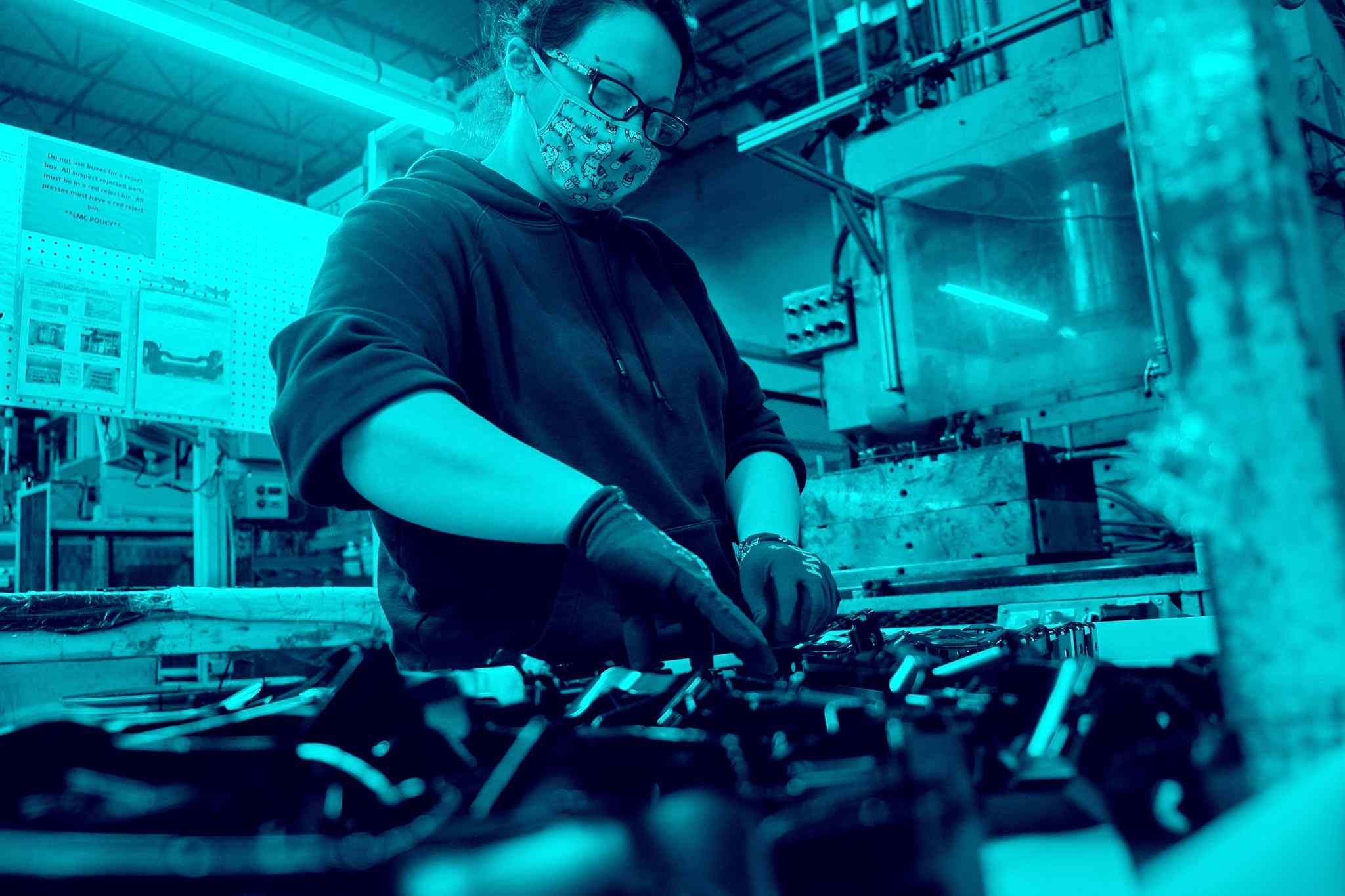 Assembly & Finishing for Metal Stamping & Plastic Molding | LMC Industries